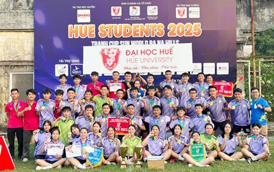 Trường Đại học Luật thắng lớn tại giải bóng đá Hue Student 2025